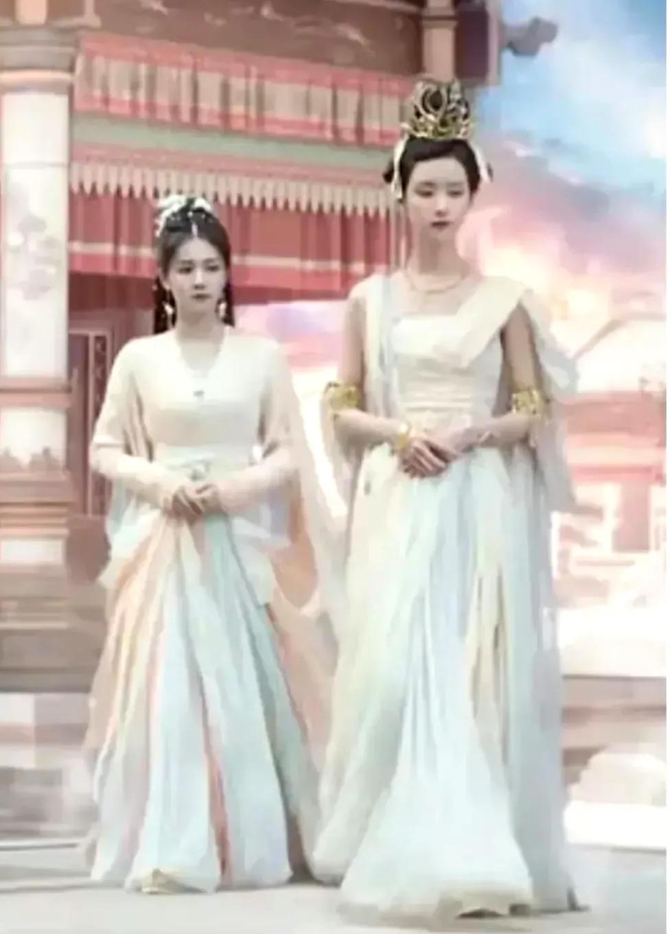 Bai Lu and Chen Duling in the same frame: Whose height is the real ...