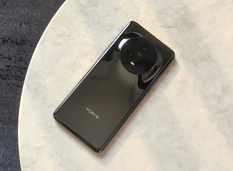 Still struggling to buy Huawei or Honor? Compare these 4 mobile phones ...