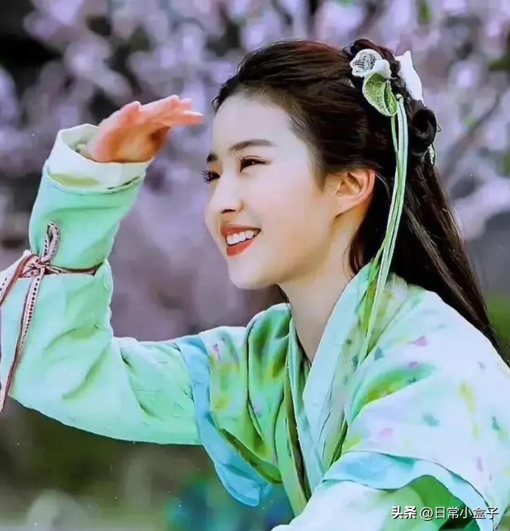 The paparazzi Zhang Xiaohan said that Wang Churan didn't look like Liu ...