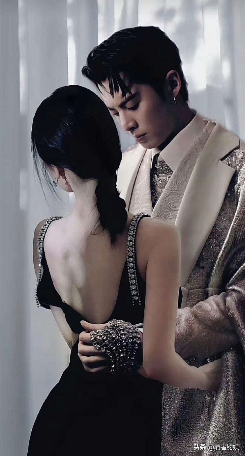 Wang Hedi lying on his stomach and Song Dandan video! CP fans claim that he and Yu Shuxin are ...