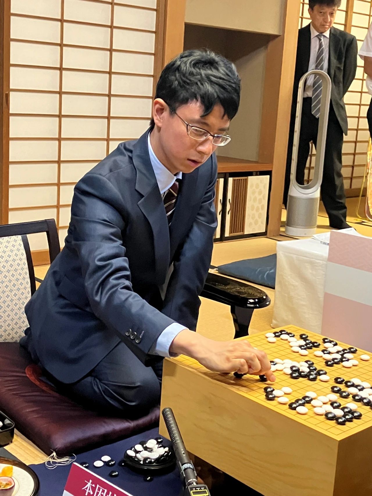 Facing Yuta Iyama, from a four-game losing streak to winning Honinbo ...