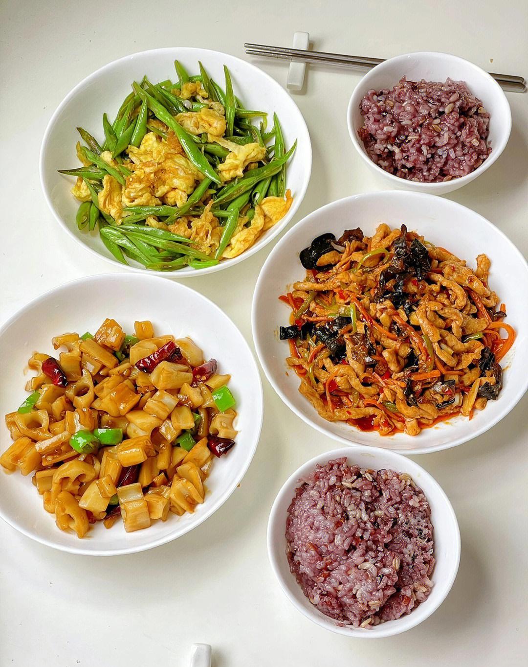Super delicious fish-flavored shredded pork and diced lotus root, don't ...