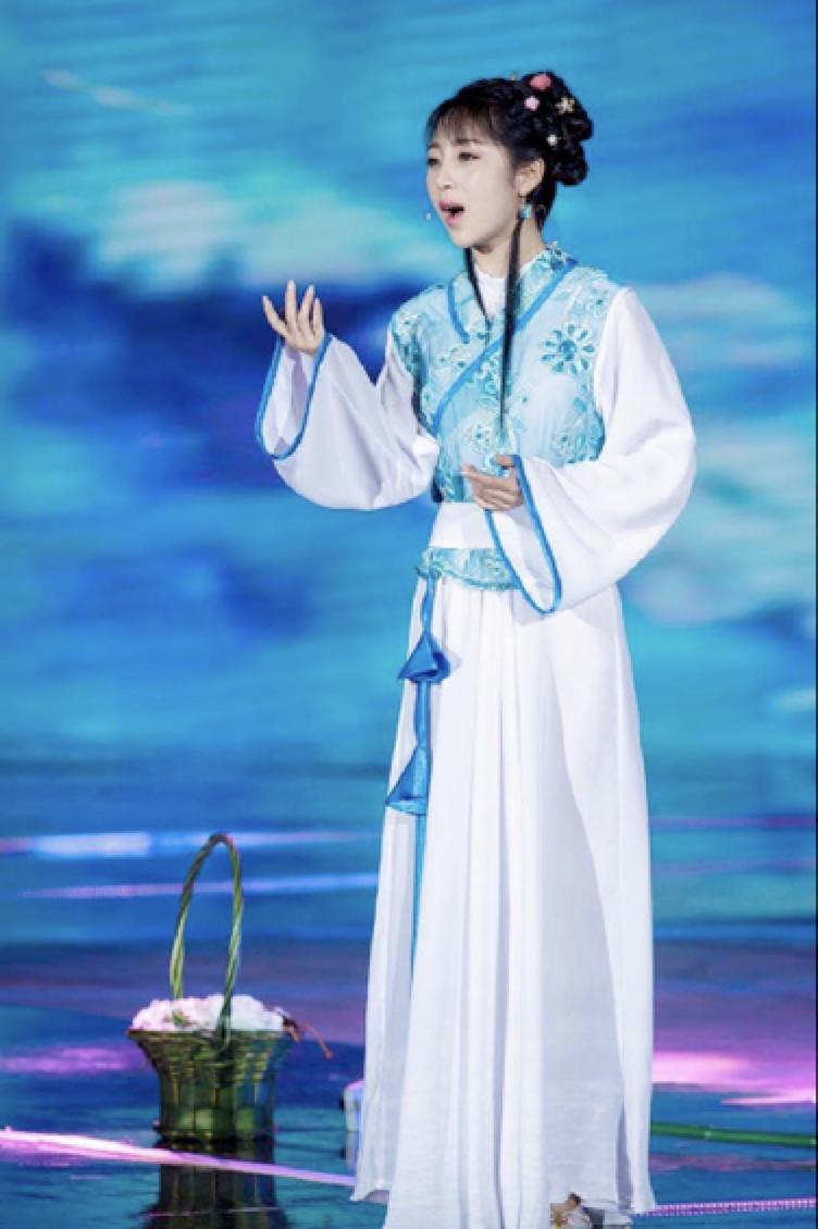 It has been 6 years since Yunfei and Gao Yue divorced. He married a ...