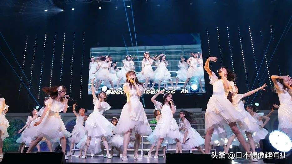 Akimoto Yasushi's last idol, the last idol's final singing ended ...