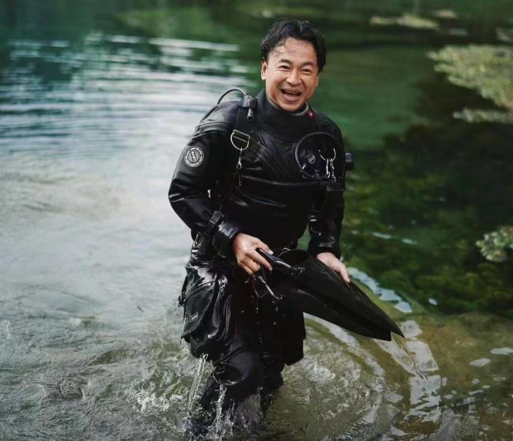 Wu Jing's mentor Han Ting drowned in water at a depth of 110 meters ...