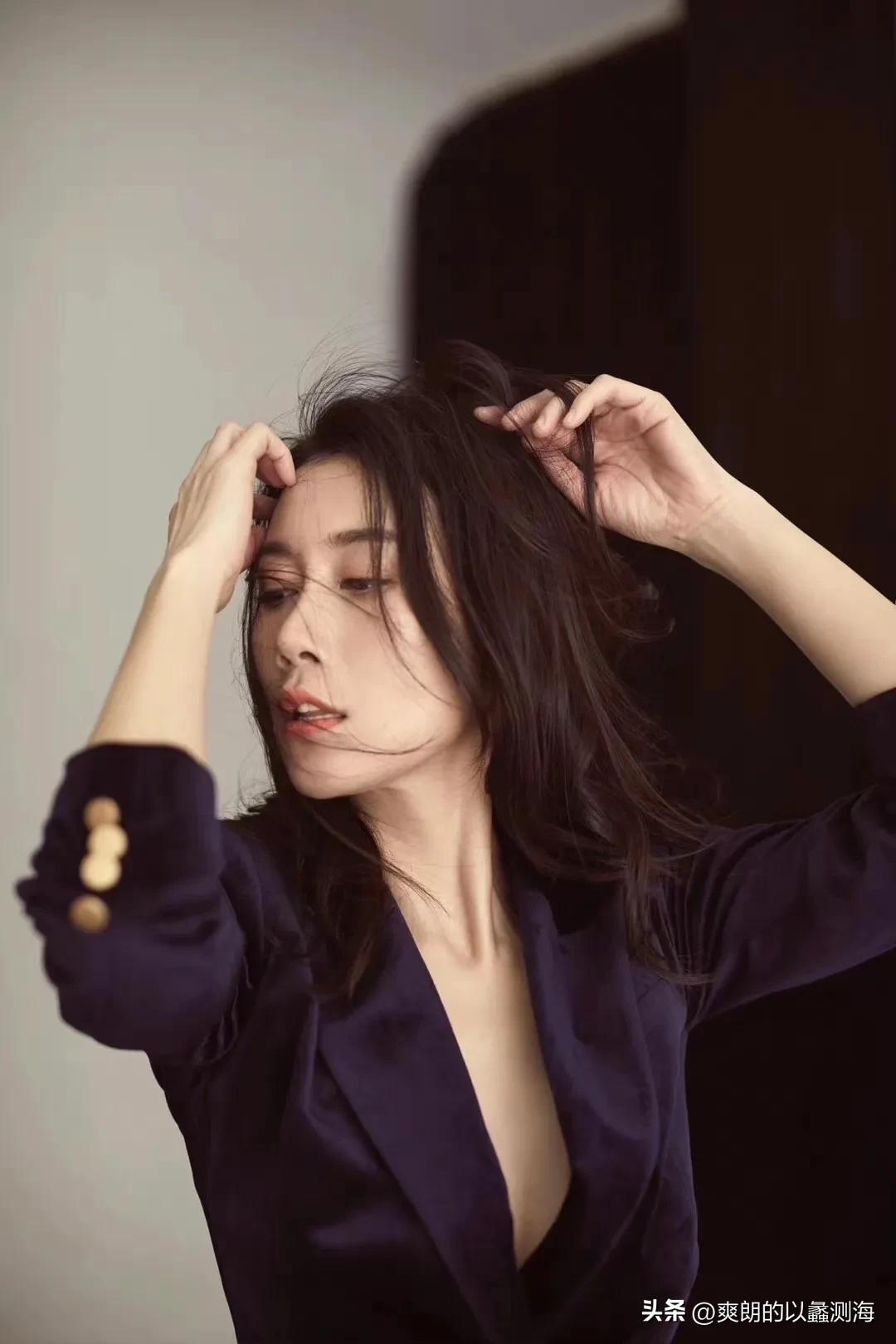 Beauty in the Torrent:Wen Zhengrong - iMedia