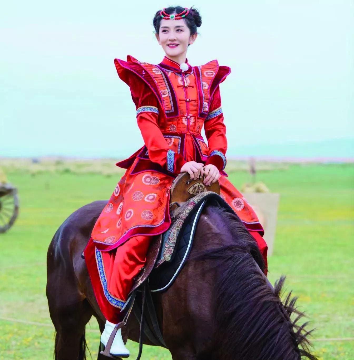 "Sister Lang 4" Sun Yue regards Xie Na as the host, Xie Na explained: I ...