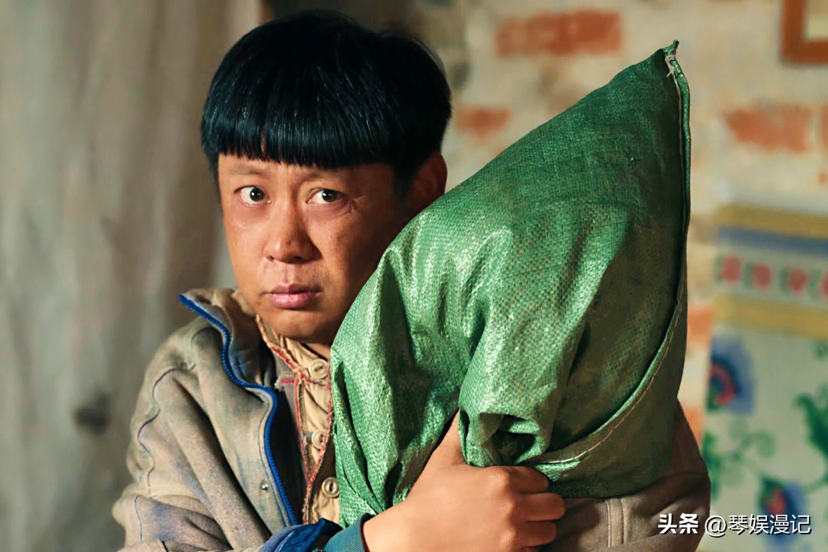 Does "The Knockout" look like Lee Ching? The actor Wang Hong turned out ...