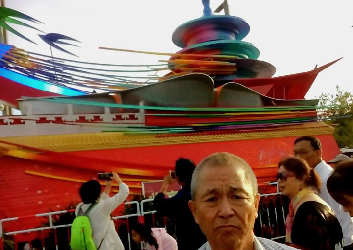 Olympic floats - iNEWS