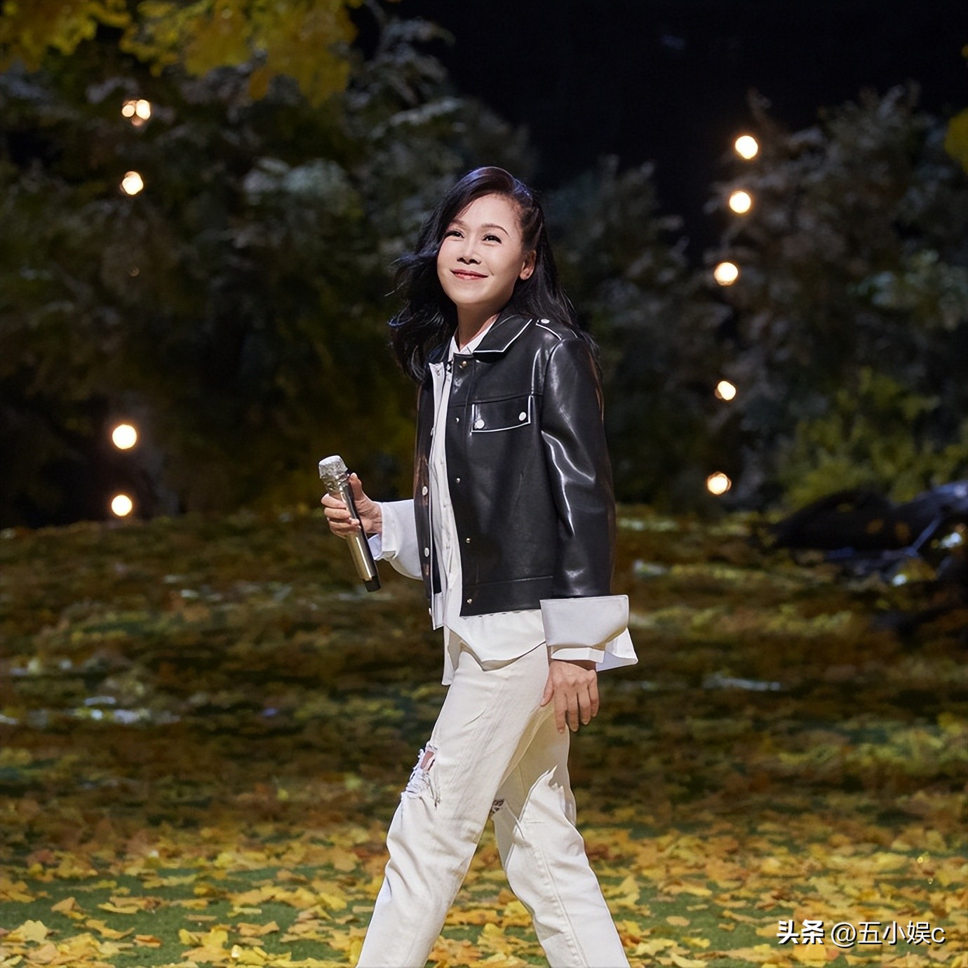 He Jiong airborne "Time Concert" and sang Tian Zhen, 57 years old low ...