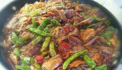 Why are Dongbei dishes large in portion? - iNEWS