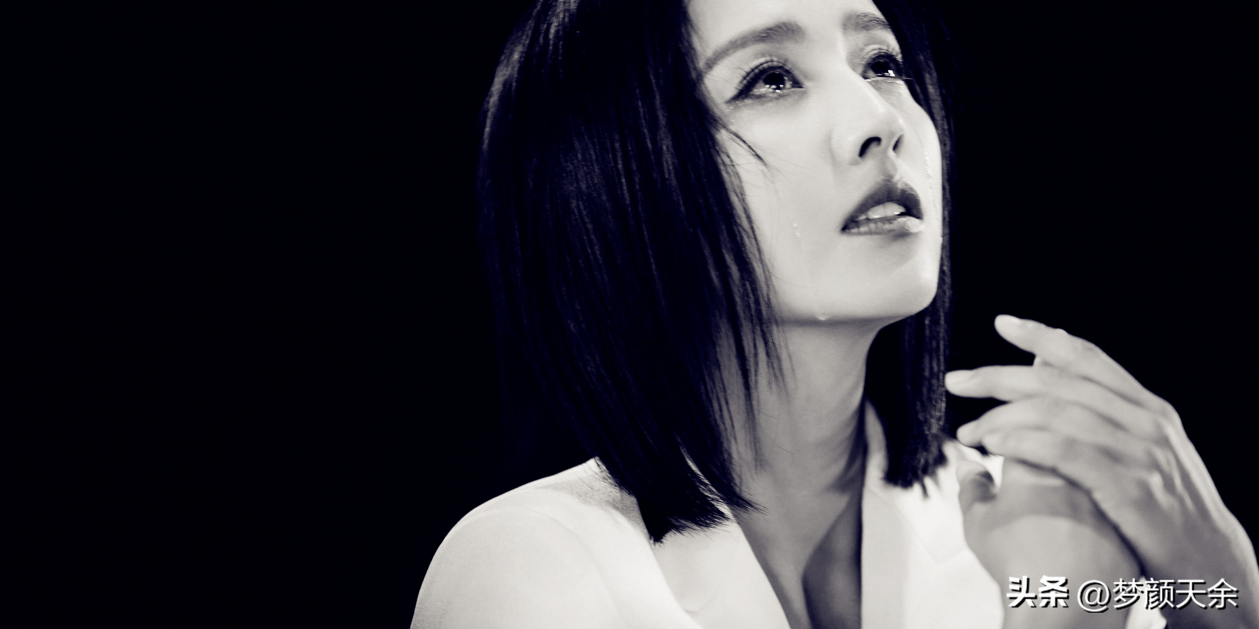 Tong Liya dances and interprets women's shackles. Netizens: What are ...