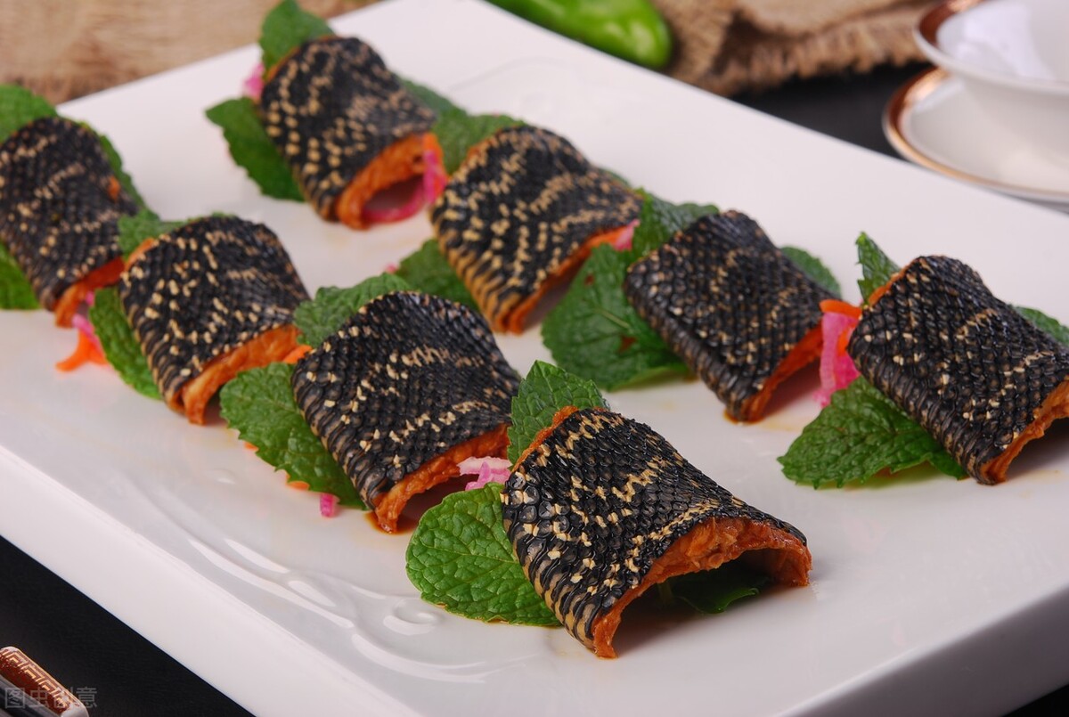 Why is venomous snake meat edible? - iNEWS