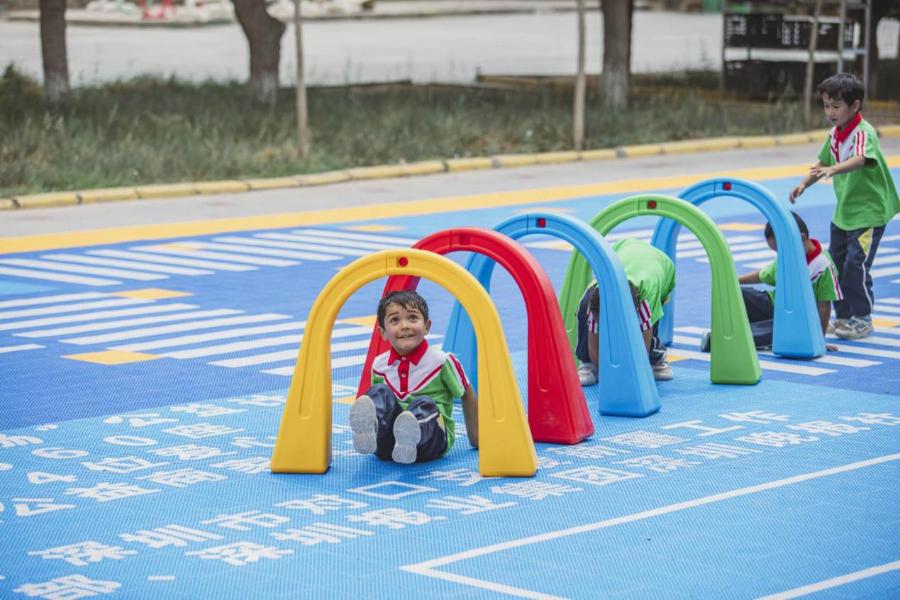 "Donate one a day" rural children's playground: Meituan's Children's ...