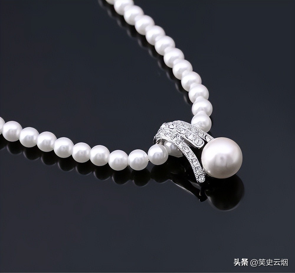 Pearl trade in Holland in the 17th century and its impact on the ...