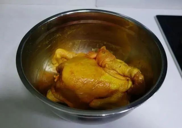 Rice cooker version of salt-baked chicken, no need to put a grain of ...