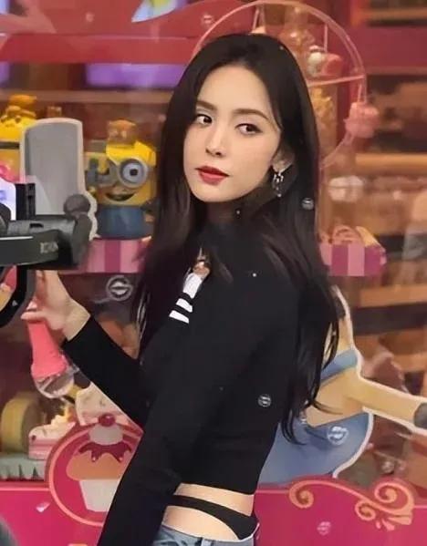 Gu Li Nazha's "underpants exposed" caused heated discussions, and the ...