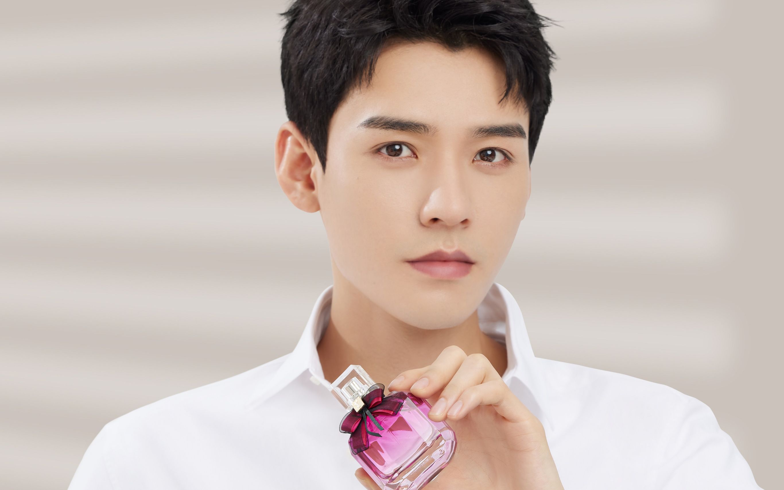 Entertainment Comments: Liu Shishi, Di Lieba, Gong Jun, Zhang Jingyi ...