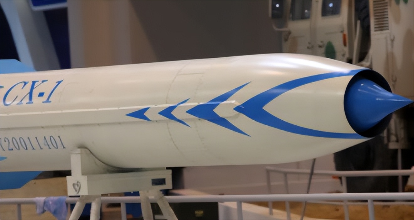The Chinese Air Force's high-tech weapons make a stunning debut, and ...