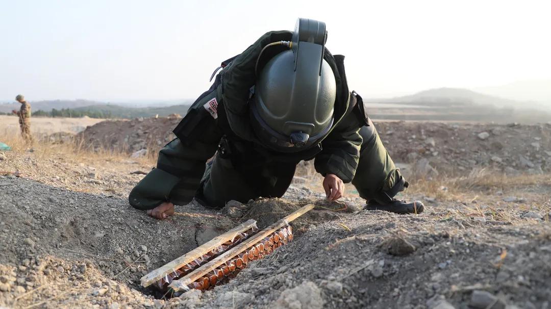 This retrograde on the front line of the EOD comes from the 71st Army ...