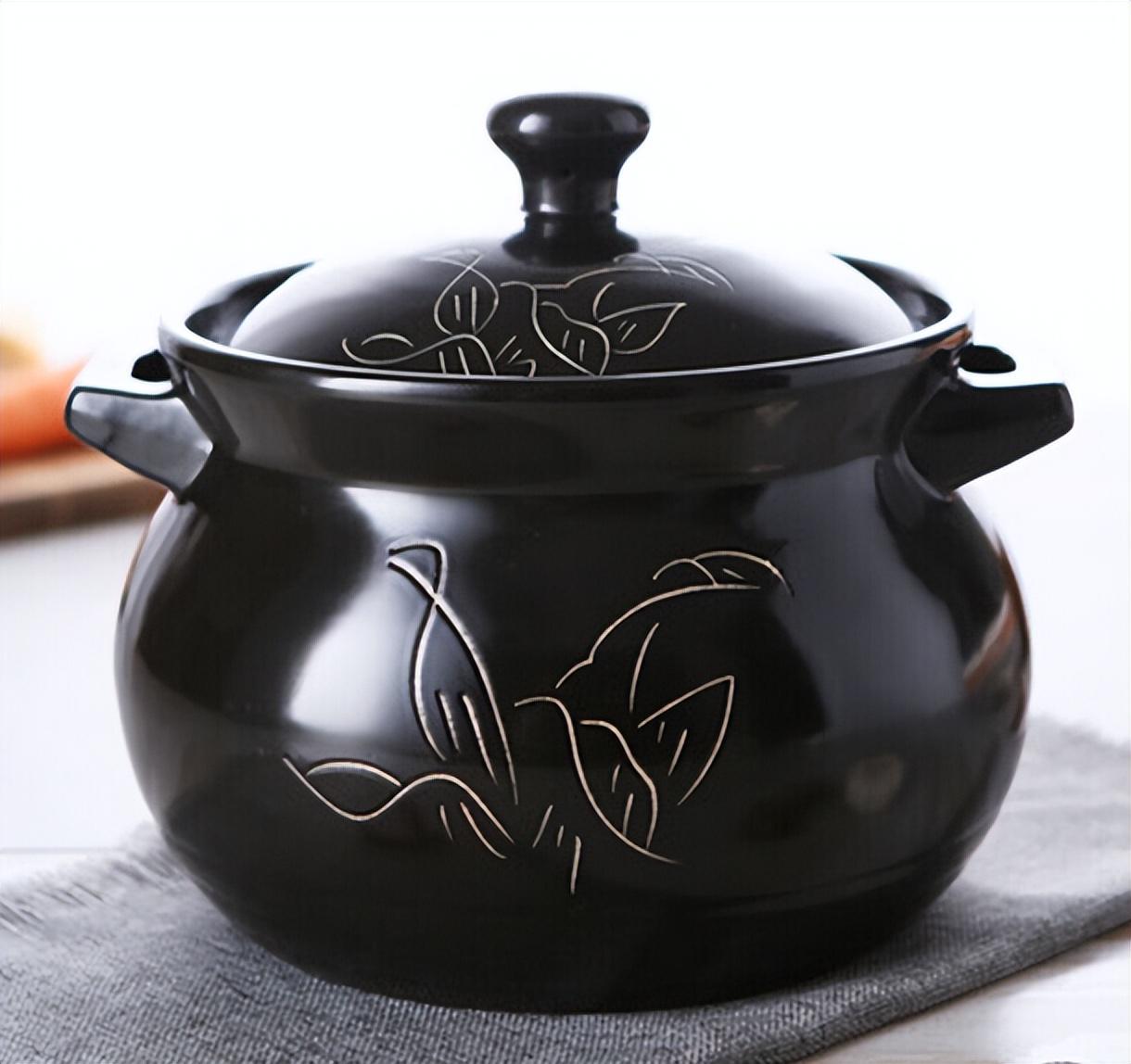 The casserole is used for the first time, remember to open the pot ...