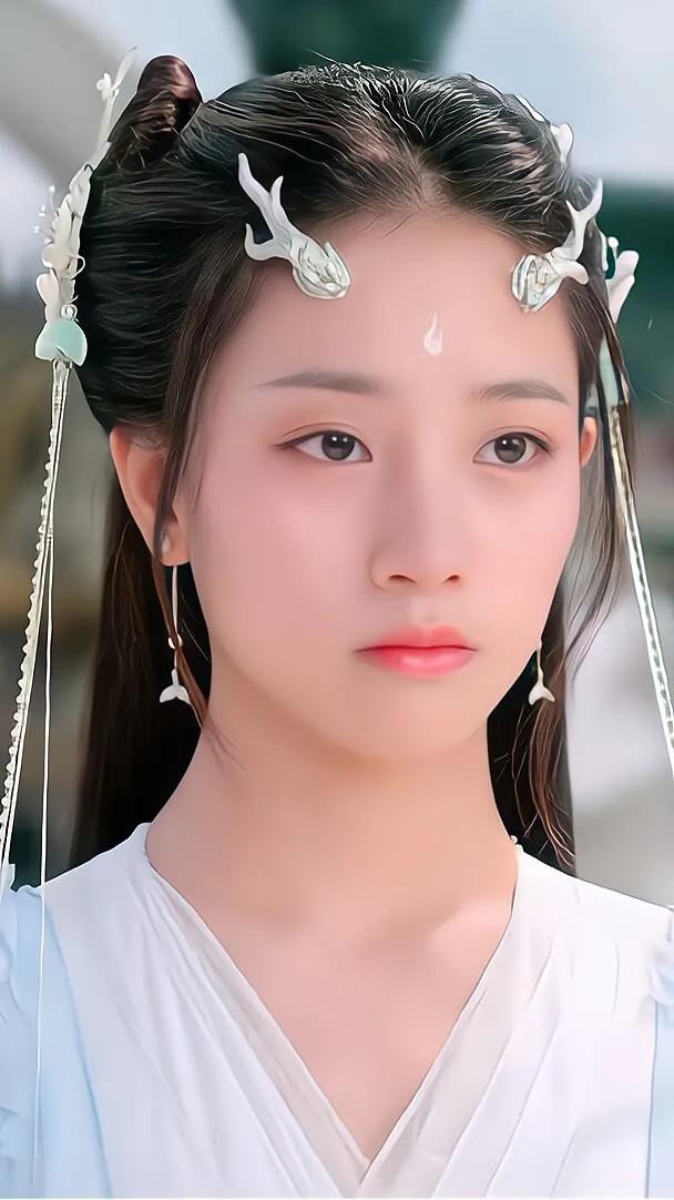 The TV series "Agarwood is like crumbs • Agarwood Chonghua" Zhu Lilan ...