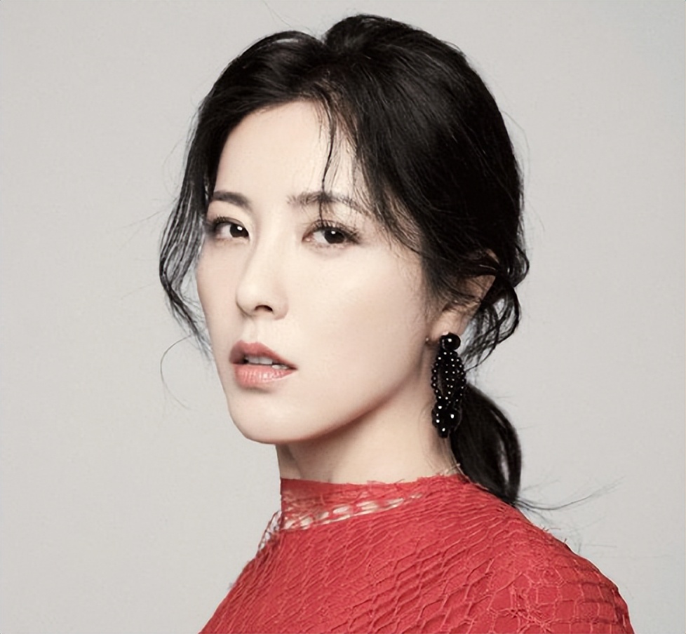 Zeng Li: The once-in-two-hundred-year beauty does not love handsome men ...