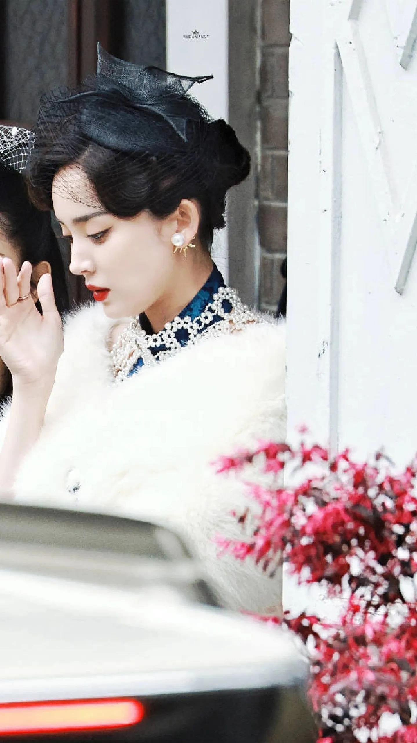Beauty Wallpaper No. 342 - Guli Nazha - iMedia
