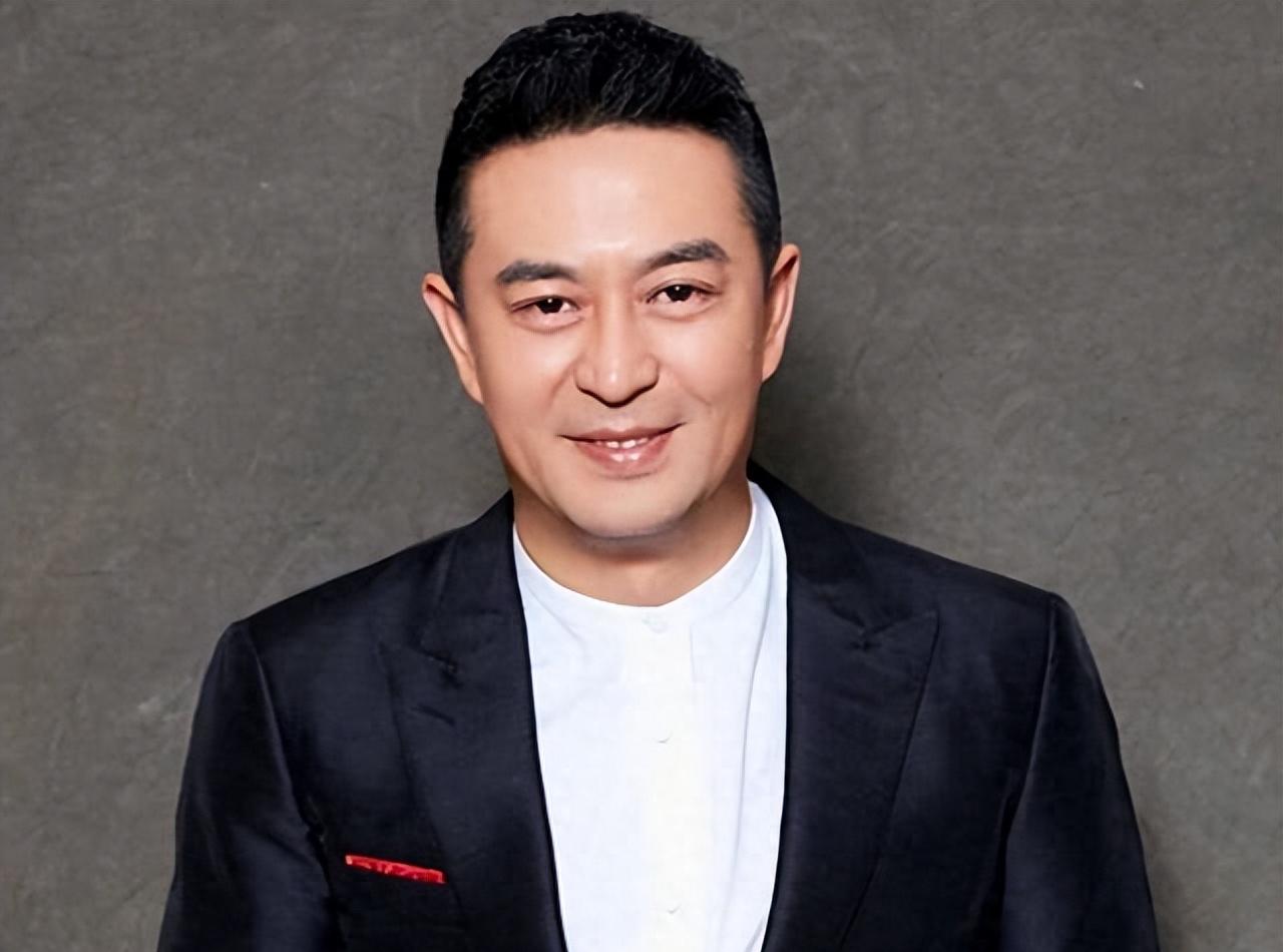 They are also playing "Zhou Yi". Watching Zhang Jiayi and Yu Hewei ...