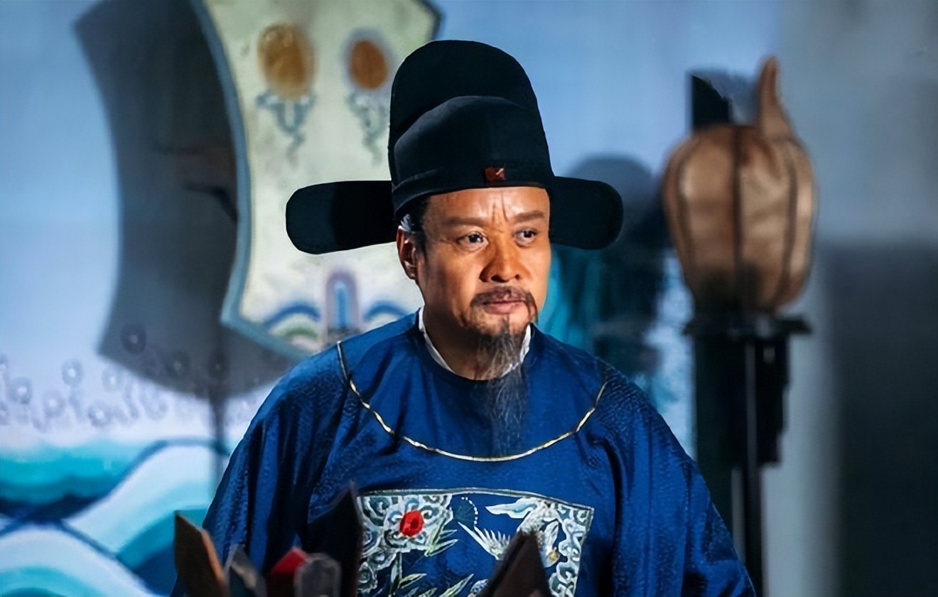 Is Qin Hui a traitor or a loyal minister?After murdering Yue Fei, he ...