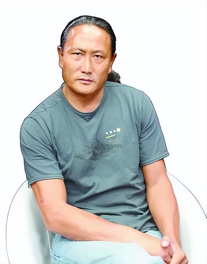 Zhai Mo, the "big man" - iNEWS