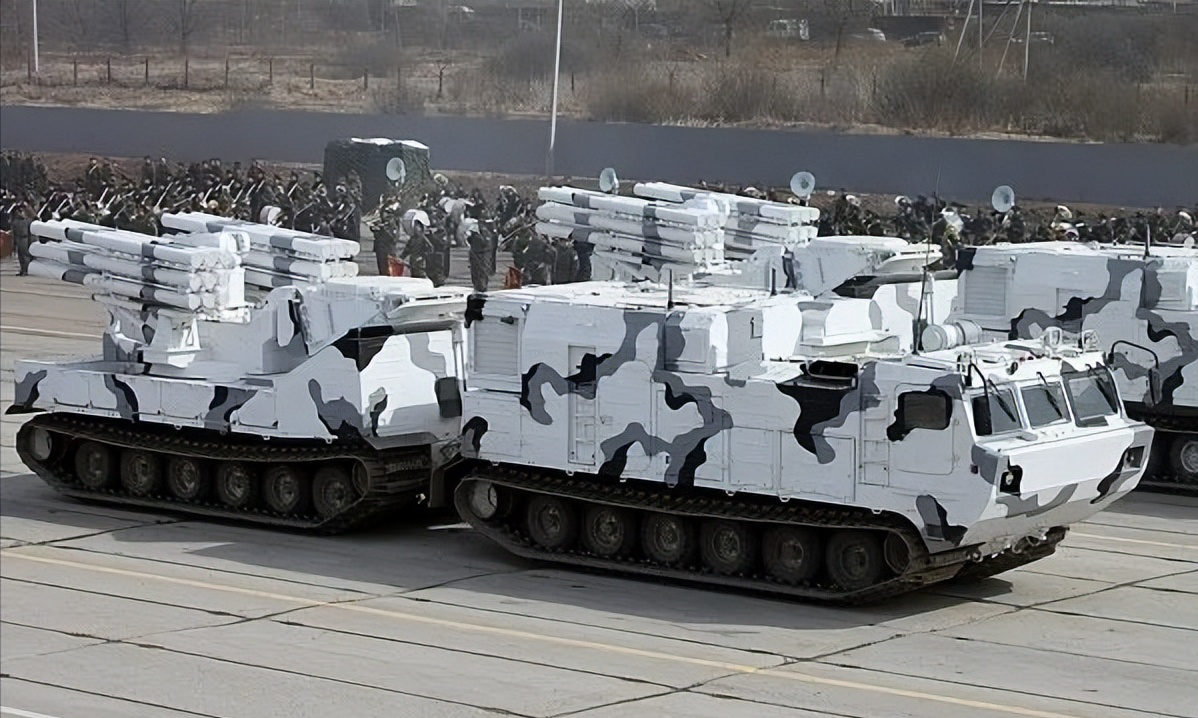 The Russian DT-30P all-terrain vehicle was destroyed, the swamp lakes ...