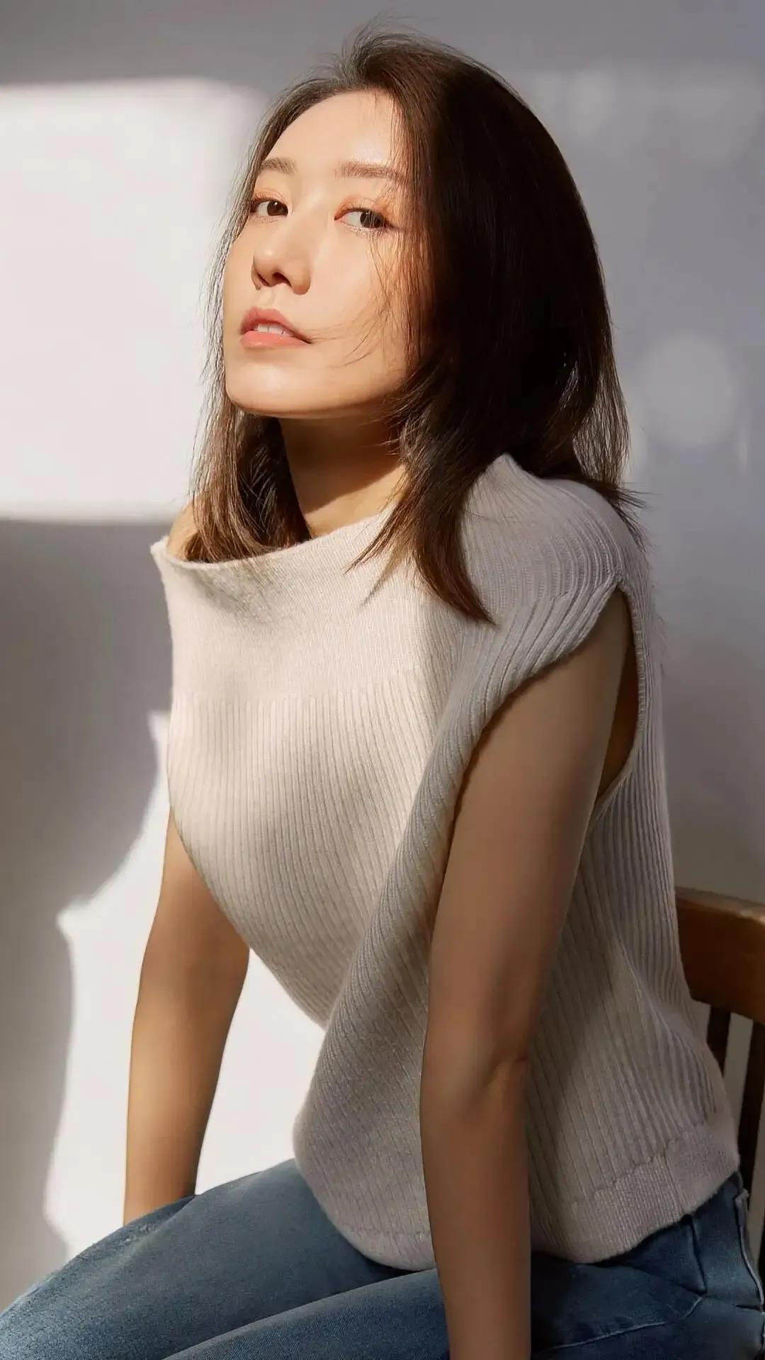 Beautiful Liu Yifei and Gao Lu - iMedia