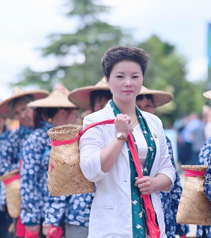 Li Lijuan, a rookie in the tea industry: "True heart fragrance ...