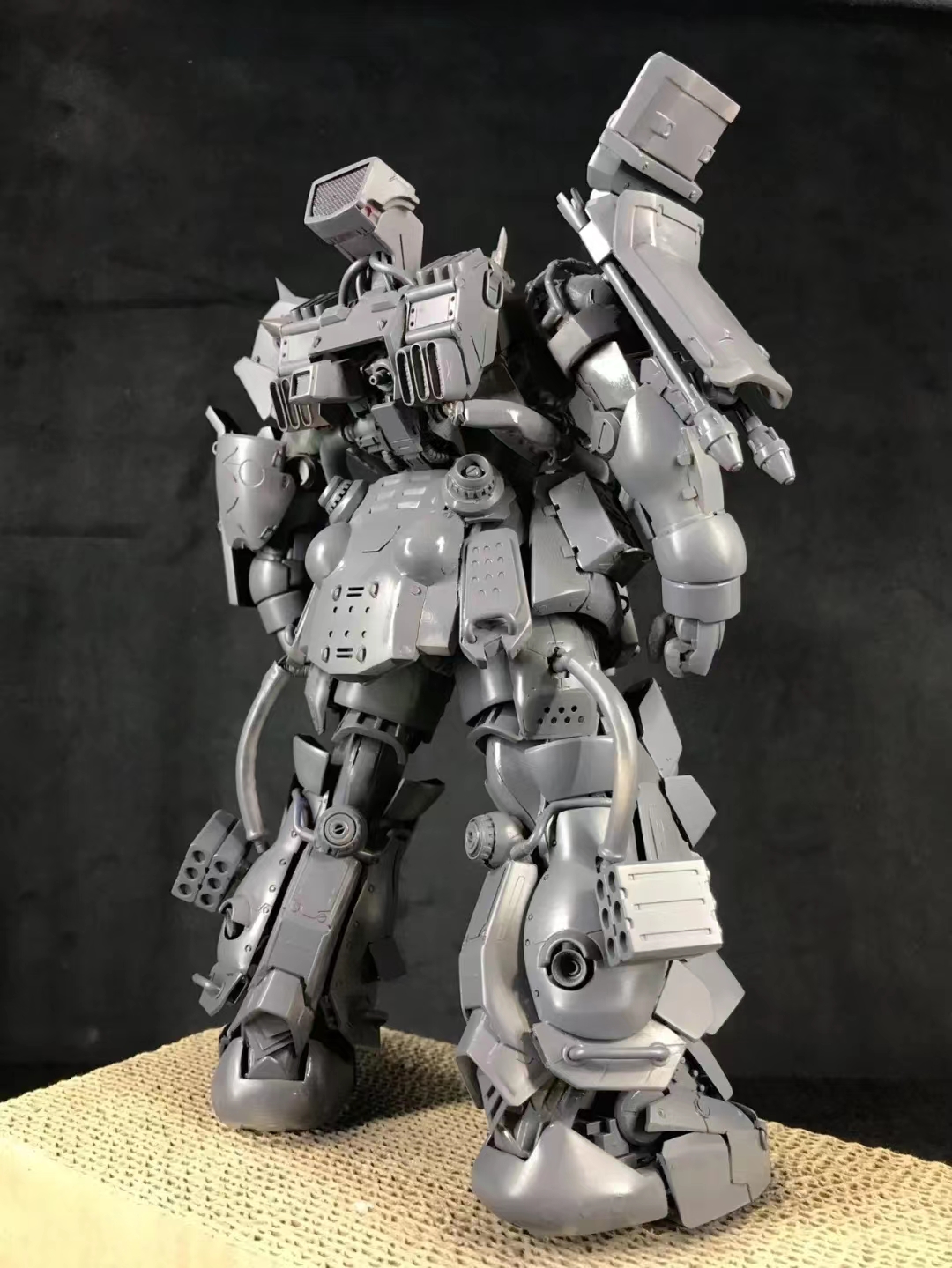 Illustration model production, MS06D desert type Zaku model - iMedia