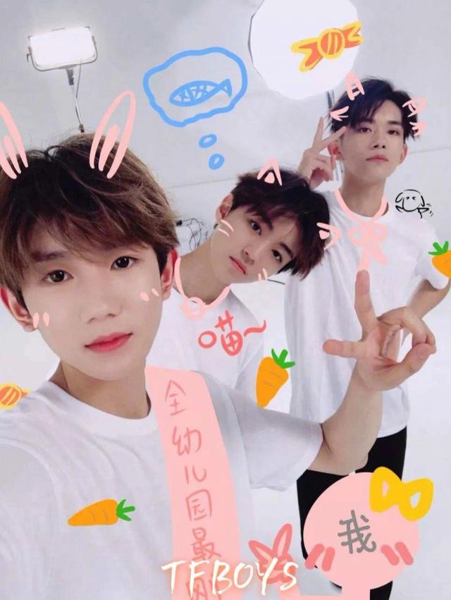 Wang Junkai and Wang Yuan respectively called for Yi Yang Qianxi's new album, and Liu Yanfen ...