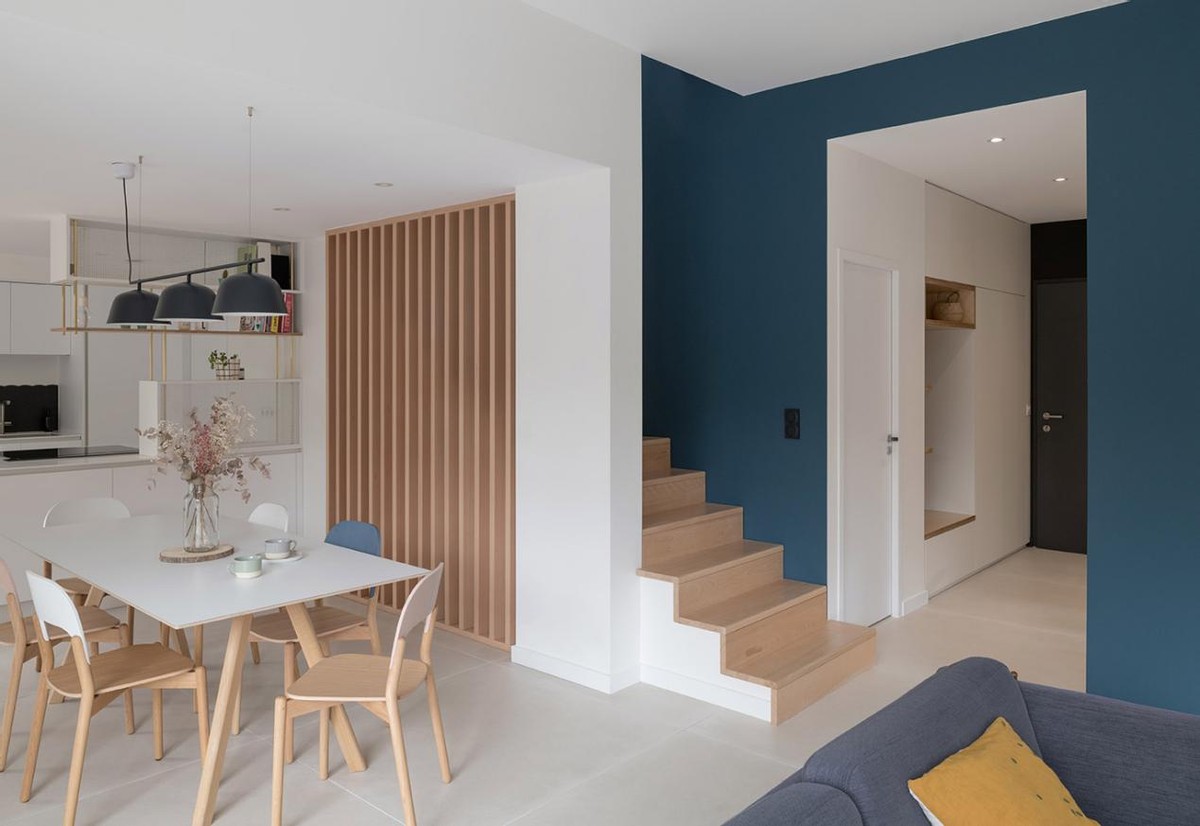 There is such a set of 178 square meters in the suburbs. What are you ...