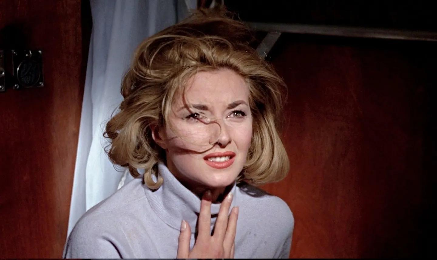 Top 10 "Bond Girls" in 007 - iNEWS