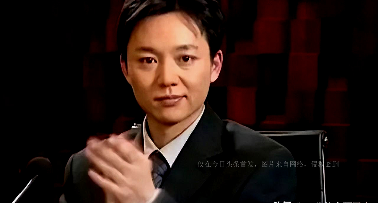 It's obviously the same actor, but you can't recognize them when ...