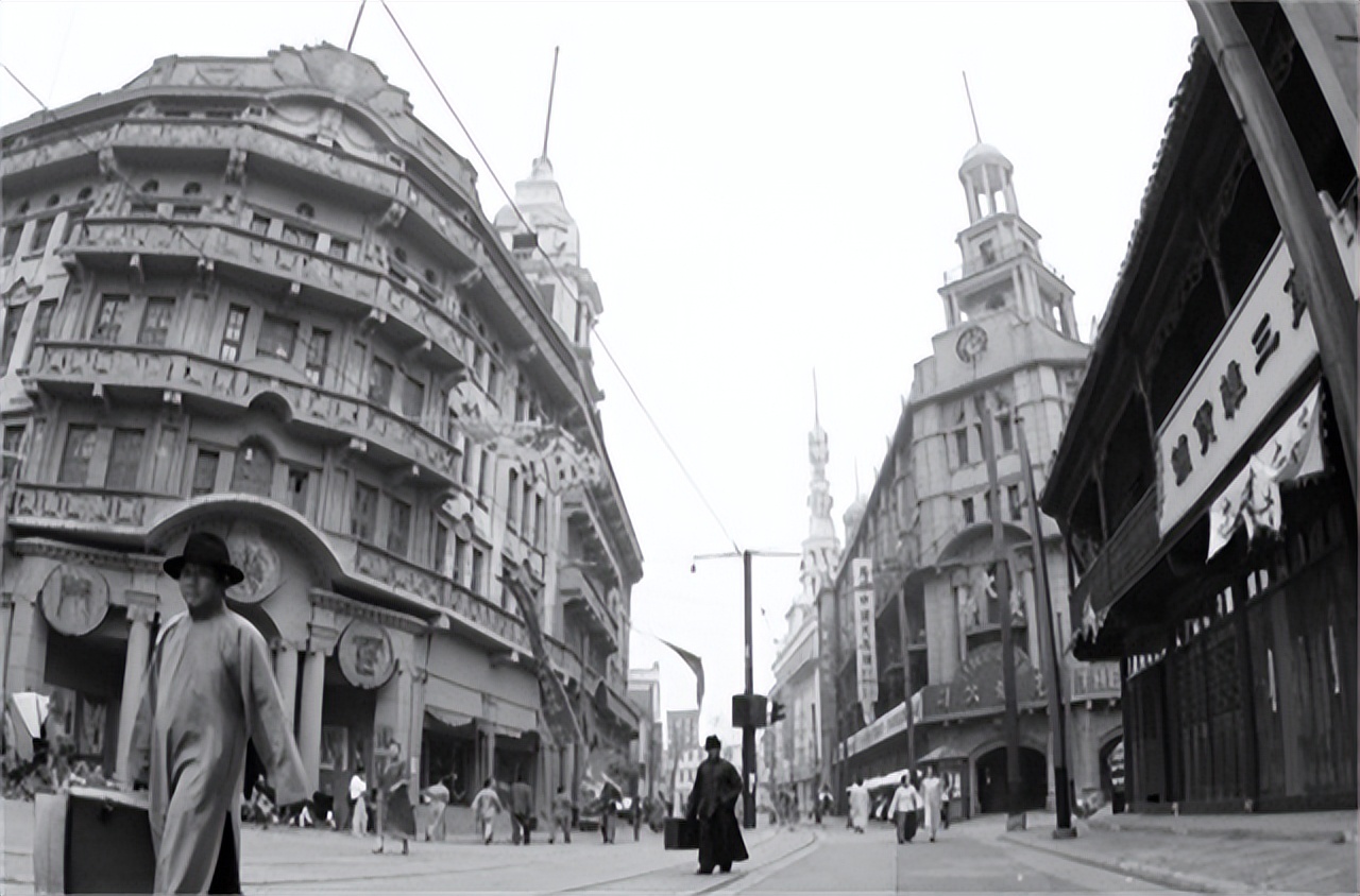 In 1951, former Zhongtong agent Bao Junfu was sentenced to death ...