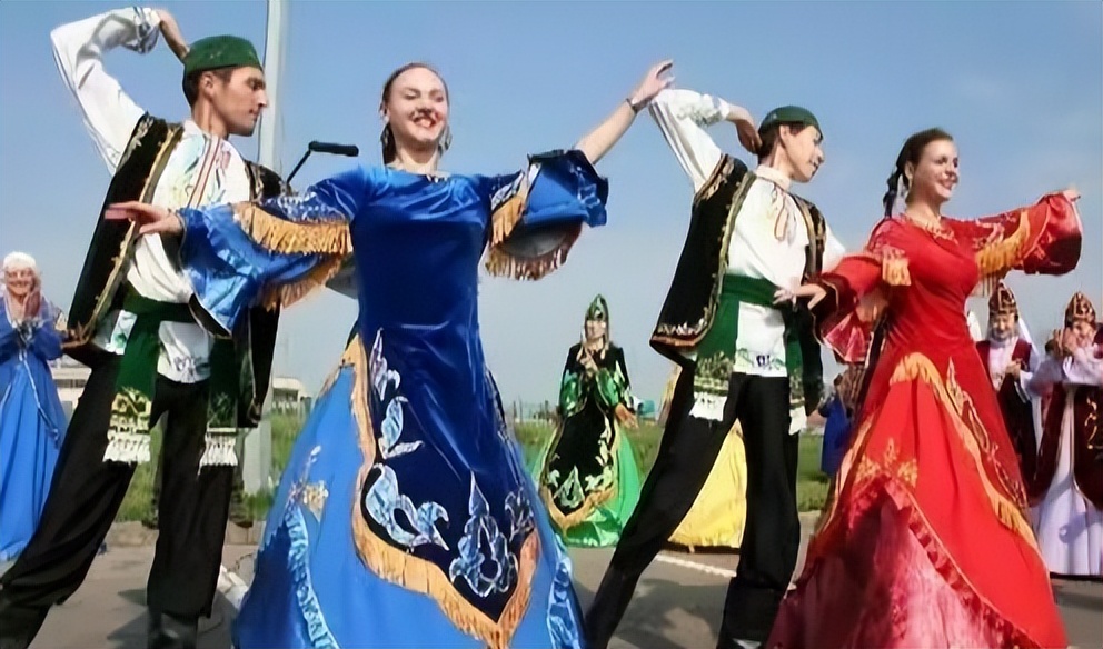 Tatars: They are the second largest ethnic group in Russia, what does ...
