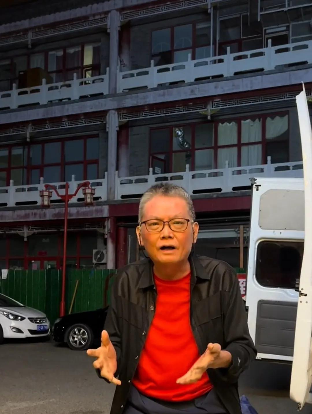 Shi Banyu was forced to move late at night. He sent a video asking ...