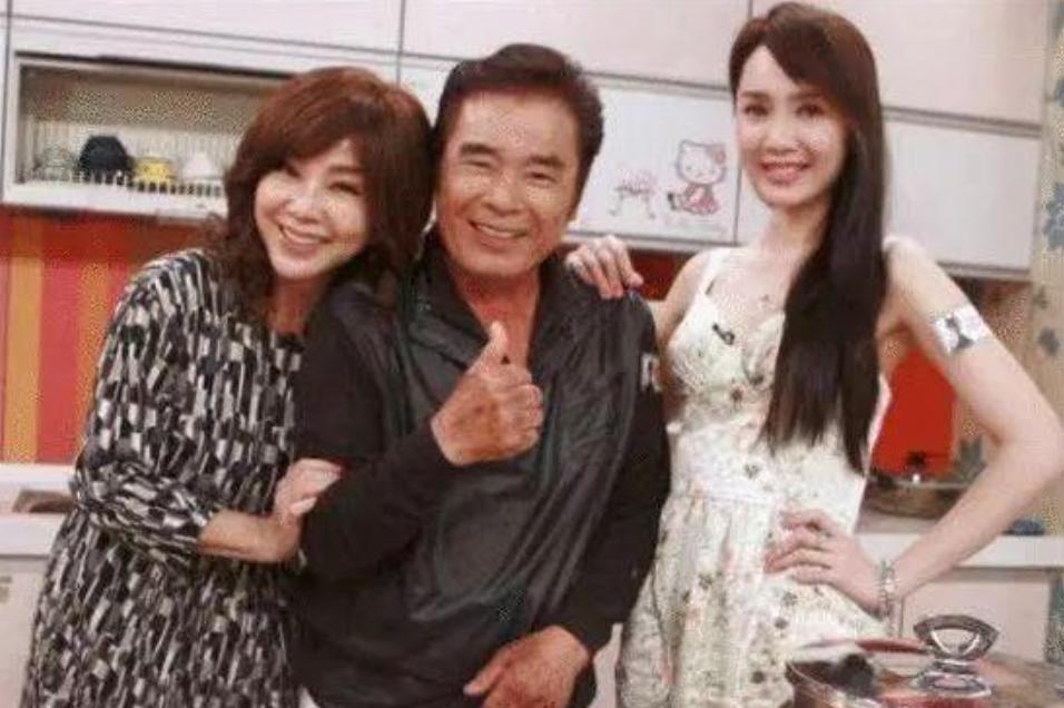 Lei Hong, an old drama player: All 6 wives ran away after bankruptcy ...