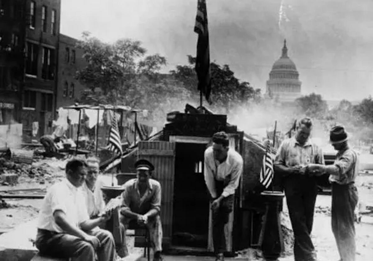 In 1932, 20,000 veterans marched into Washington, MacArthur: All ...
