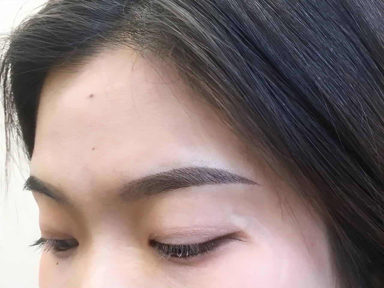 As the saying goes: "A long eyebrow is worth a thousand grains", what ...