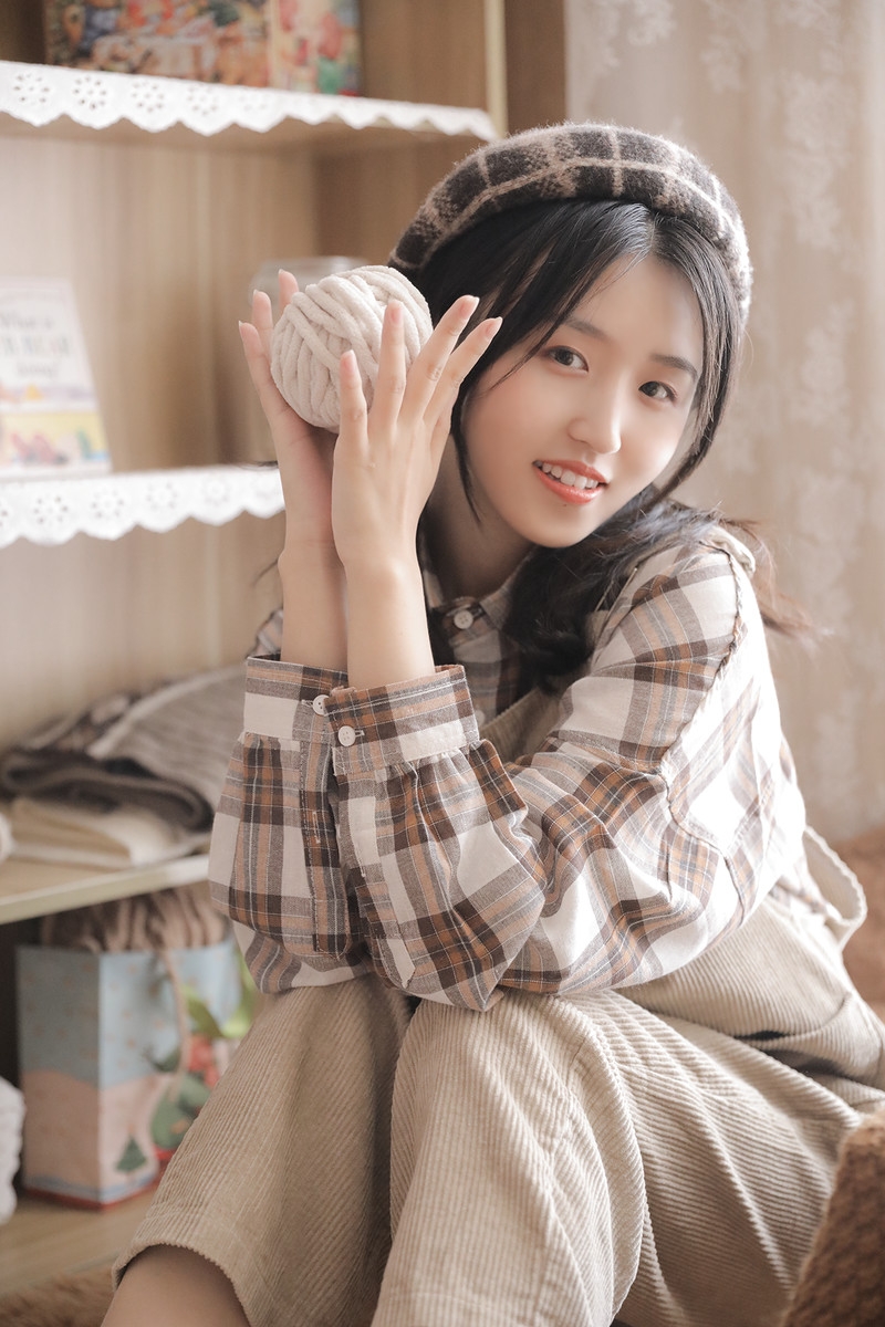 Literary and beautiful soft girl - iNEWS