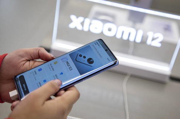 Compare Mi 12X, Mi 12, Mi 12 Pro in detail to see which one is right ...