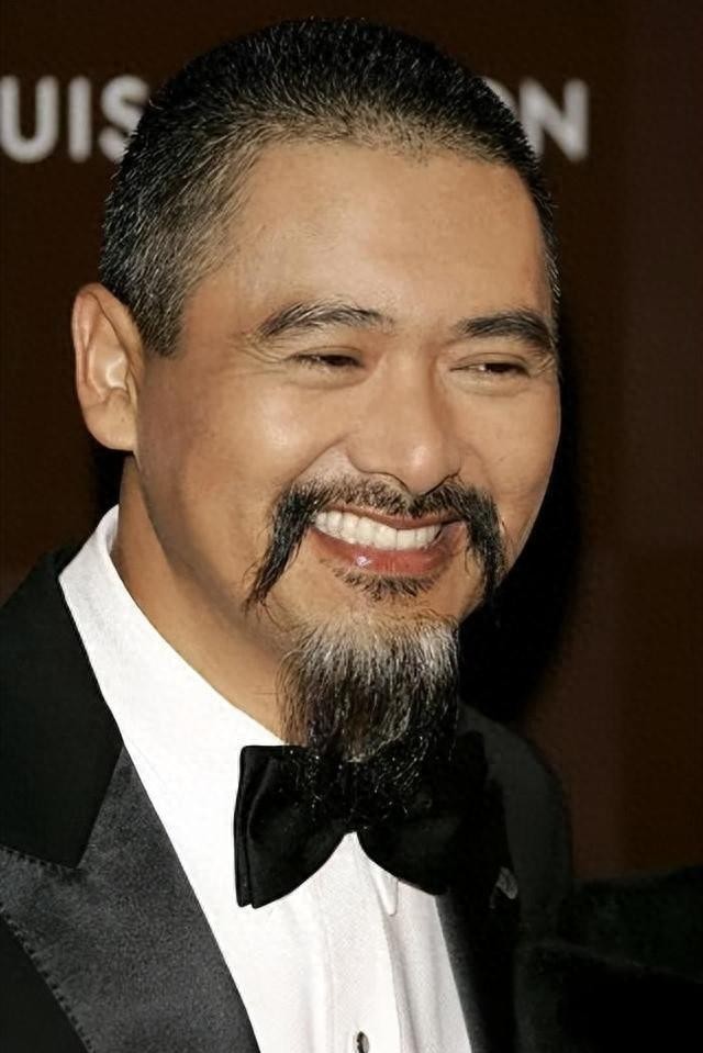 Beating Li Zhi, flirting with Maggie Cheung and Cherie Chung, this time ...