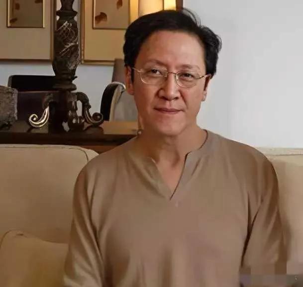 Zhang Min revealed: When we broke up, he warned me that no one would ...