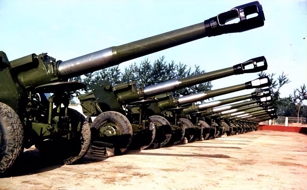 203mm cannon: Inheritance and challenge, one cannon can hit the ...